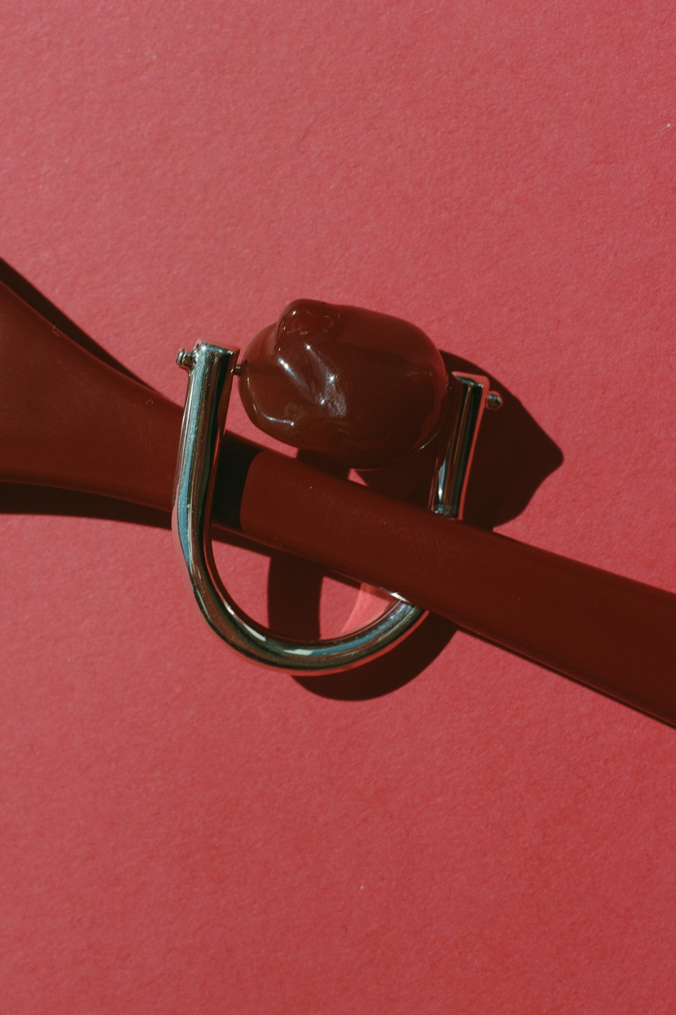 R.ALAGAN "DISTORTED STONE RING / RED AGATE (LIMITED ITEM)" – LOCALERS
