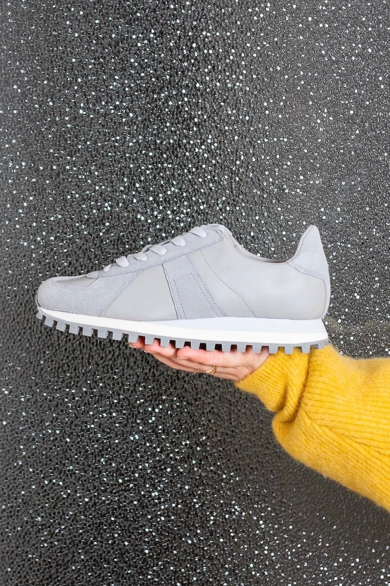 NOVESTA "GERMAN TRAINER LEATHER TRAIL / MONO GREY" – LOCALERS